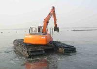China Big Torque Travelling Heavy Equipment Excavator with Tracked Pontoon Structure for sale
