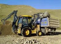 China Wheeled Hydraulic Backhoe for Compact Tractor 7400 Kg Operating Weight for sale