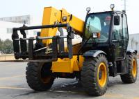 China Multi Function XCMG Telescopic Forklift with Extended Boom Compact Structure for sale