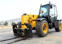 China Multi Function XCMG Telescopic Forklift with Extended Boom Compact Structure for sale