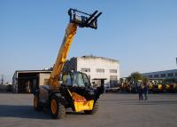 China Engineering Construction Telescopic Boom Forklift with Fully Sealed Wet Multi Disc Brakes for sale