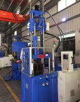 China 200MM Opening Stroke 55T Hydraulic Vertical Injection Molding Machine With 2 Working Table for sale