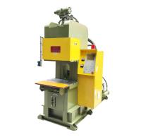 China Electic Vehicle Charging Head 55T Horizontal Moulding Machine for sale