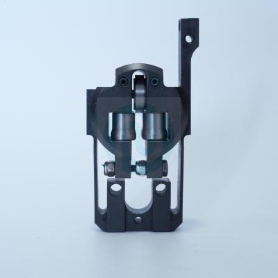China 59137000 Guide Roller Lower 093 S-93-7 GT7250 Cutting Machine Parts for sale