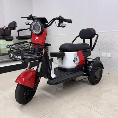 China Electric E Tricycle with 580kg Load Capacity, 40-50km Range per Charge, and 10-inch Tubeless Tires for Delivery and Passenger Use for sale
