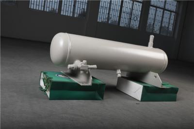 China Horizontal Liquid Receiver - 100 Gallon Capacity Carbon Steel Tank with 450 PSI Design Pressure for Industrial Refrigeration Systems for sale