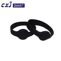 China Colorful RFID NFC Bracelet , 13.56mhz RFID Silicone Wristband Waterproof for sale