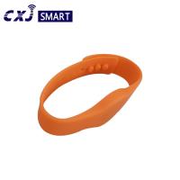China Colorful RFID NFC Bracelet , 13.56mhz RFID Silicone Wristband Waterproof for sale