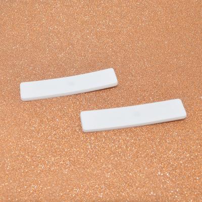China Silicone UHF RFID Laundry Tag Passive Washable 860-960mhz Frequency for sale