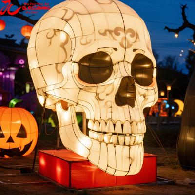 China Custom Halloween Skull Lantern Illuminated Festival Lanterns Display for sale