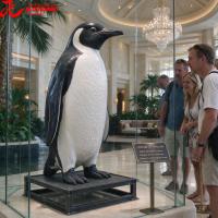 China Custom Large Realistic Fiberglass Penguin Model For Zoos Theme Parks for sale