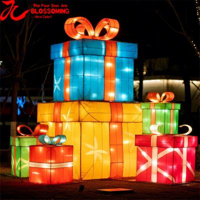 China LED Silk Gift Box Christmas Lanterns Christmas Festival Displays CE LVD EMC Approval for sale