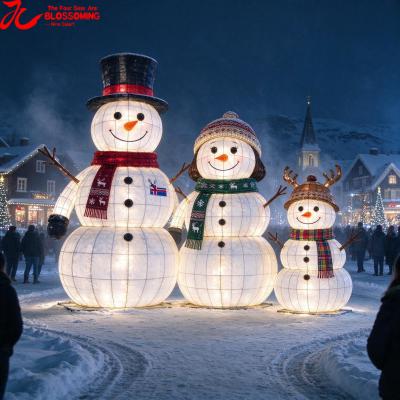 China Commercial Outdoor Snowman Lantern Standing Snowman With Led Lantern For Event for sale