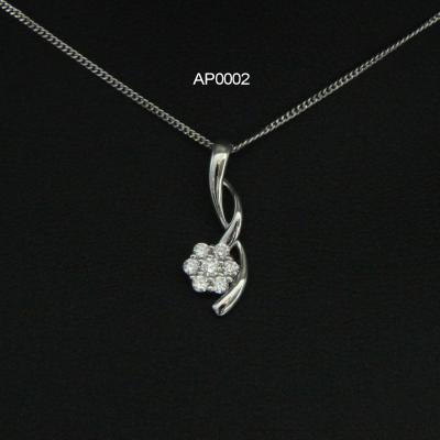 China Yujinfu 18K Gold Diamond Necklace with 6.5×15mm Pendant and 1.00 Carat Princess Cut Diamond - 18 Inch Luxury Jewelry for sale