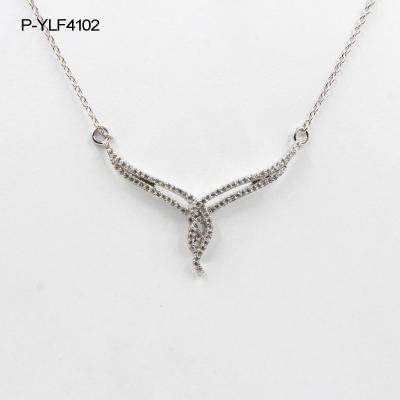 China Yujinfu 18K Gold Diamond Necklace with 1.00 Carat Princess Cut and 18-Inch Adjustable Chain for sale
