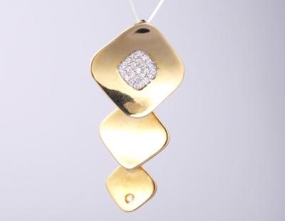 China 18K Yellow Gold Princess Cut Diamond Necklace 1.00 Carat with 18 Inch Chain and Custom OEM Options for sale