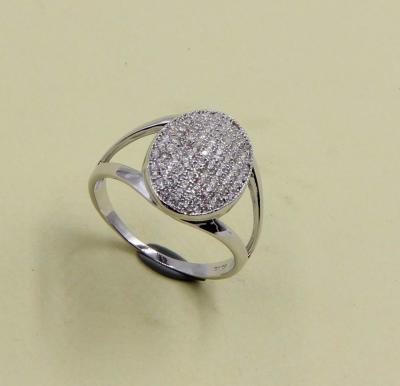 China Shimmering 925 Silver CZ Engagement Rings Adorned With AAA Grade Cubic Zirconia Stones for sale
