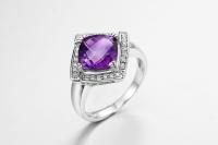 China AAA 925 Silver Amethyst Gemstone Ring with 10×10mm Cushion Stone and 4.1g Silver Weight for sale