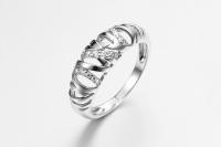 China 925 Sterling Silver CZ Cubic Zircon Wedding Ring for Women - 2.32g Shield Design with Customization Options for sale