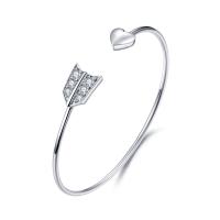China Rhodium Plated Cupid's Arrow Bracelet 5.90g 925 Sterling Silver with 3.0mm CZ Stones for sale