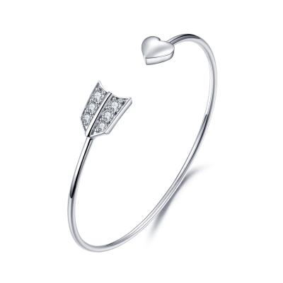 China Rhodium Plated Cupid's Arrow Bracelet 5.90g 925 Sterling Silver with 3.0mm CZ Stones for sale