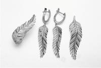 China 925 Sterling Silver Leaf Earrings with 5.95g CZ Stones - Swaying Clip-On Design in Multiple Plating Options for sale