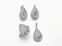 China Custom Letter Engraved 925 Sterling Silver Conch Earrings with 5.2g CZ Stones - Anti-Allergic Jewelry Set for sale