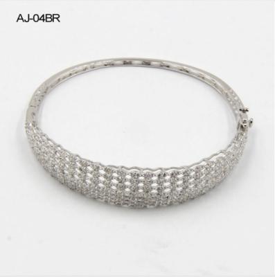 China 9.15g 925 Sterling Silver Bangle with AAA+CZ Stones - 10.1g Weight Circle Design Bracelet for sale