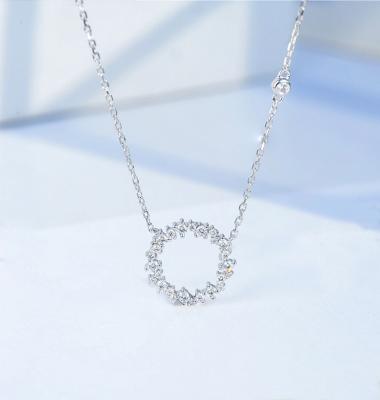 China 0.22ct 18K Gold Diamond Open Circle Necklace 1.8g with 40+5cm Chain VS Clarity F-G Color for sale