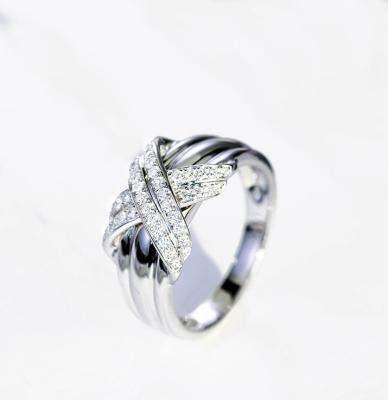 China XO 18K Gold Diamond Ring 0.24ct 5.8g Overlap Design Engagement Ring Customizable Options for sale