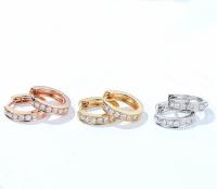 China Yujinfu 18K Gold Diamond Stud Earrings 2.3g 0.18ct VS Clarity F-G Color Circle Lock Design for sale