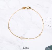 China GDTC 18K Gold Diamond Cross Bracelet 0.13ct VS Clarity F-G Color 1.5g Weight for sale
