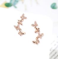 China Butterfly 18K Gold Diamond Earrings 0.22ct Round Brilliant Cut with 2.5g Metal Weight for Women for sale