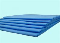China 20-70 GSM Wi Disposable Bed Mats , Disposable Medical Bed Covers Liquid Proof for sale