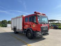 China PM60/SG60 Isuzu Fire Truck Heavy Duty Rescue Truck 8270 X 2550 X 3480MM 5000L for sale