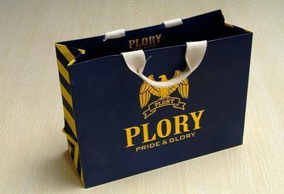 China Logo Printed Shopping Paper Bag Black PP Woven Recyclable Pantone Colors for sale