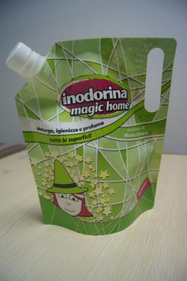 China Green Drink Spout Pouch Packaging Die Cut Handle for LIquid Packaging for sale