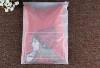 China Resealable EVA Cosmetic Cloth Plastic Pouches Packaging With k Slider for sale