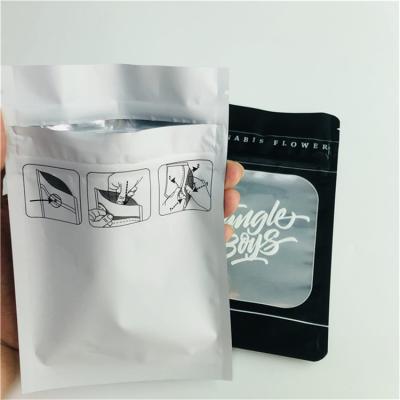 China Mylar Plastic Pouches Packaging Smell Proof Bags For Pills / Hemp / Tobacco for sale