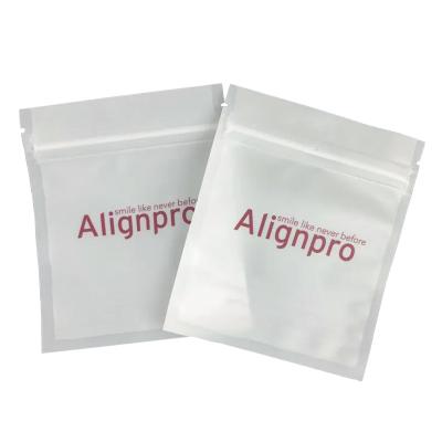 China Digital Printing Plastic Pouches Packaging with Heat Seal Sealing Handle for sale