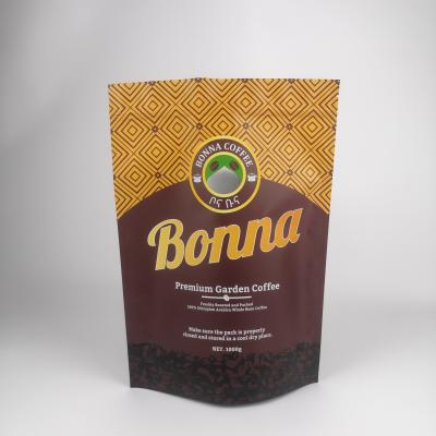 China Custom Resealable Smell Proof Kraft Paper Packaging Bags For Powder Gummie Candy With Logo for sale