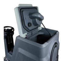 China Industrial Ride On Floor Scrubber Machine With Big Tank CE 170rpm for sale