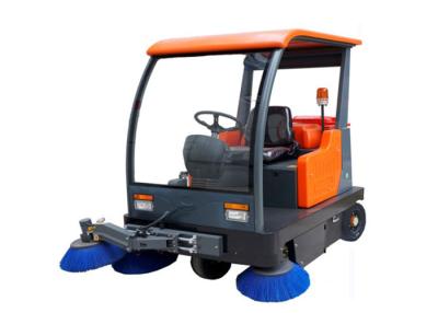 China Flexible Design Powerful Ride On Floor Sweepers For Fast And Thorough Cleaning for sale