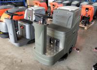 China 500w Industrial Floor Cleaning Machines Ride On Type Medium Size for sale