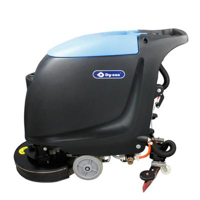 China Effort Saving Electric Traction Floor Scrubber Machines for Easy Cleaning for sale