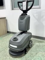 China Battery Powered Compact Floor Scrubber 15L Recovery Tank Capacity Reduced Water Usag for sale