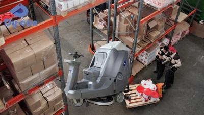 China Large Long Range Ride On Floor Scrubber For Warehouse Cleaning for sale
