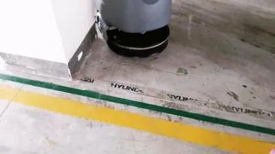 China Electric Hand-Push Floor Scrubber with Medium Hardness Brush and Disc Type+Drum Type Brush for Cold Water Cleaning for sale