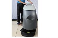China Extremely Flexible Battery Powered Floor Scrubber In Narrow Space 24V for sale