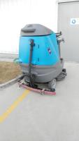 China High Speed Ride On Floor Scrubber Dryer With Digital Motor Rear Wheel Drive for sale